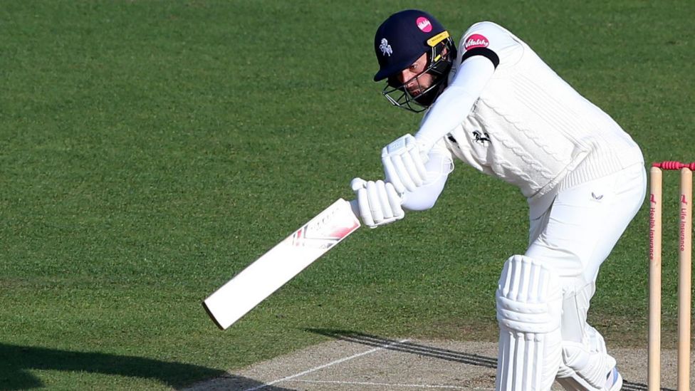 Kent v Worcestershire: Jack Leaning bats all day to defy Pears - BBC Sport