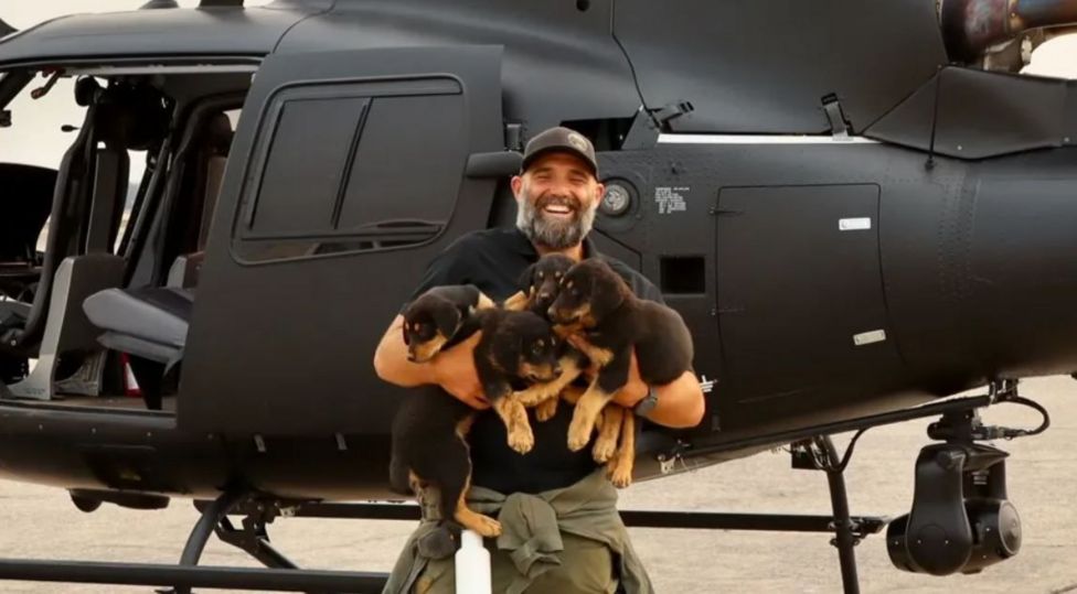 California Park fire: Thousands of firefighters tackle huge blaze - BBC ...