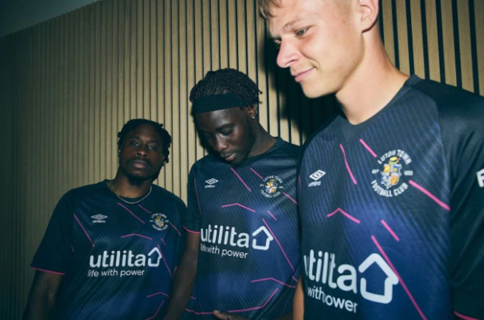 Luton Town release third kit - BBC Sport