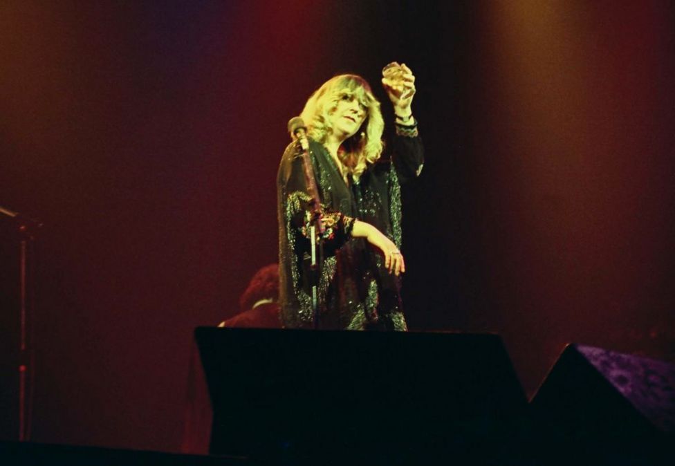 A look back at the Glasgow Apollo: From the Stones to Queen - BBC News
