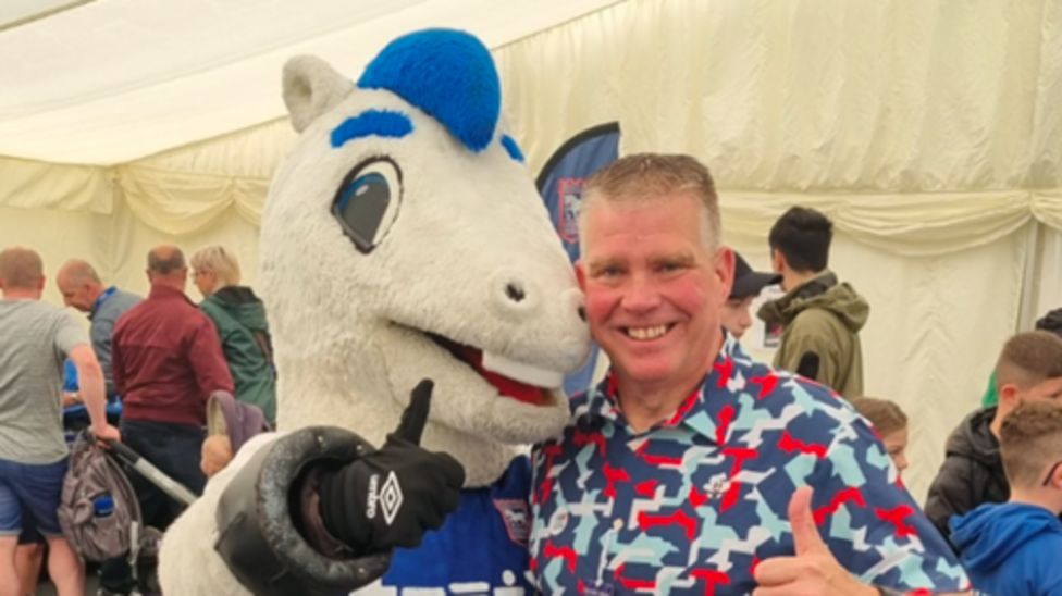 Suffolk police officer's life changed after he saved man - BBC News