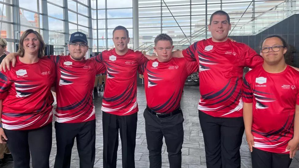 Special Olympics gold medallist Bleddyn Gibbs given hero's return - BBC ...