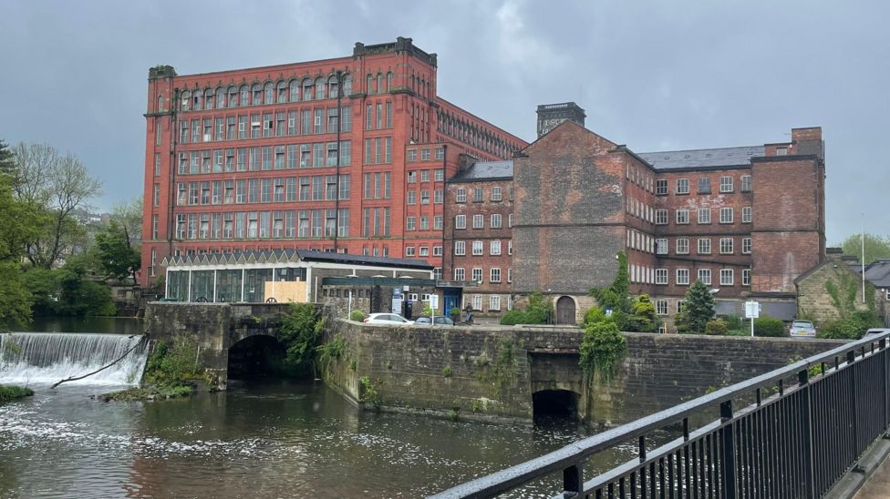 Businesses given notice to leave historic Belper mill - BBC News