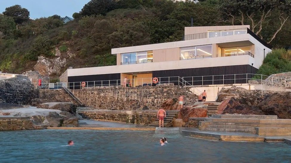 Guernsey Bathing Pools wins top architecture award - BBC News