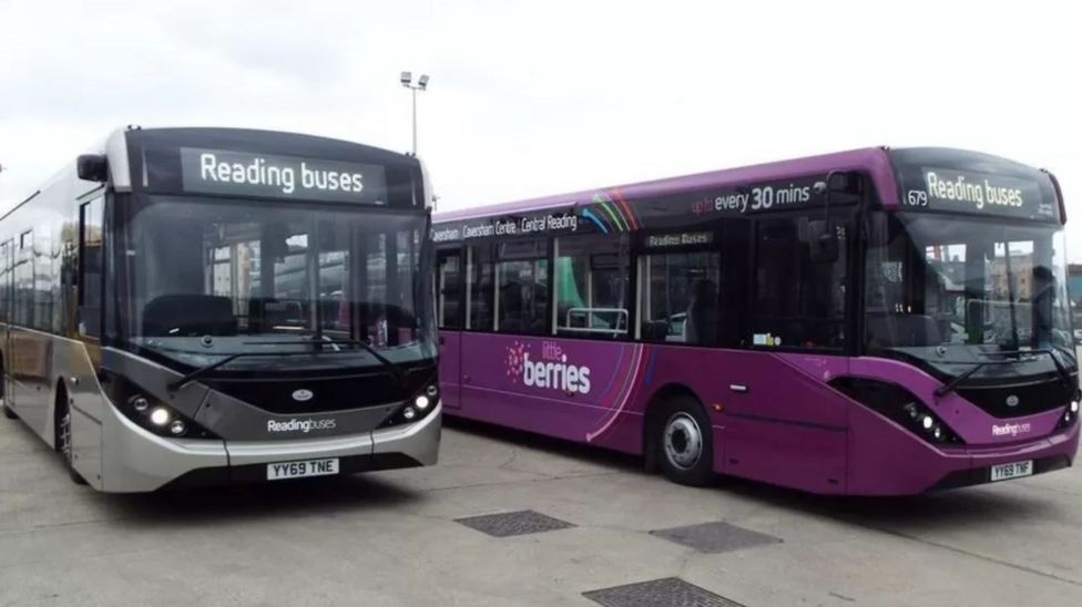 Reading: New bus route to Green Park Station - BBC News