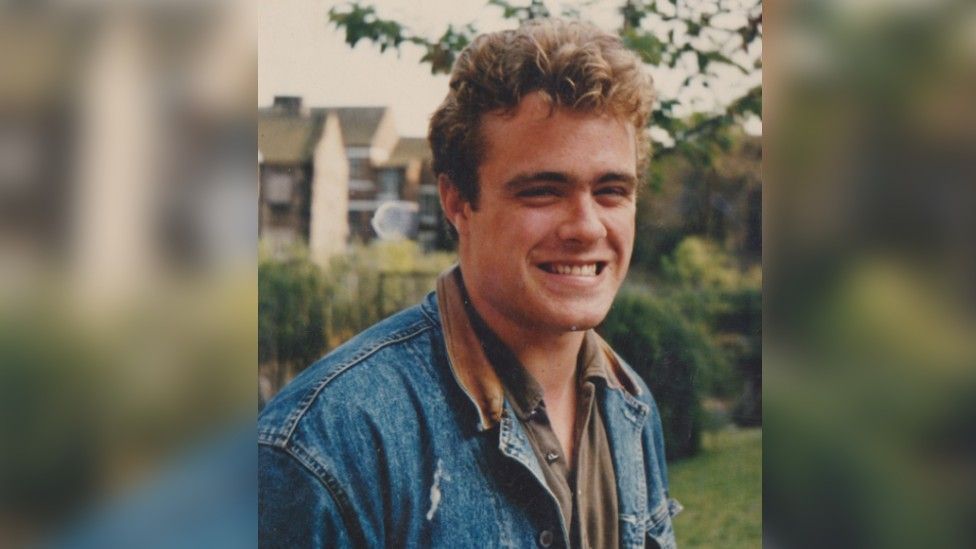 Newbury-based Charlie Waller Trust praised for animated campaign - BBC News