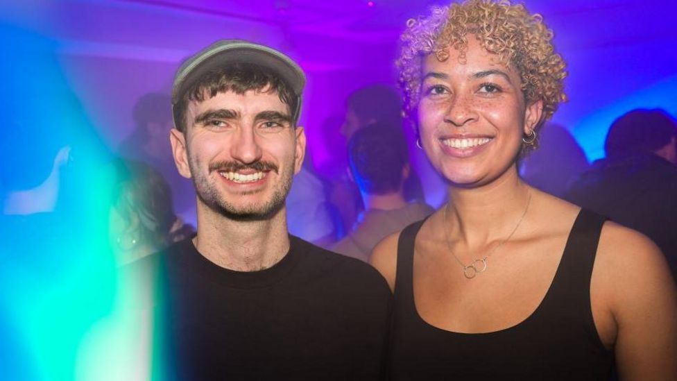 The story behind Ullapool's dance music club nights - BBC News