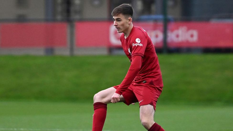 Laffey signs first professional contract with Liverpool - BBC Sport