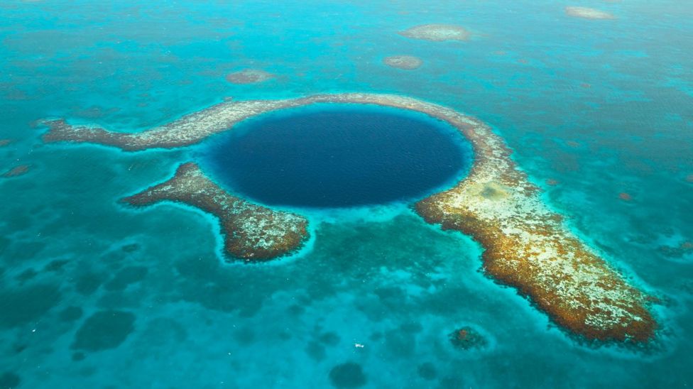 Taam Ja' Blue Hole: Experts can't find bottom of deepest ocean hole ...