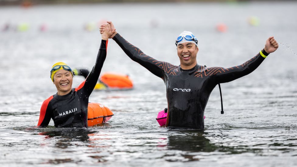 In pictures: The Highlands' Kessock Ferry Swim - BBC News