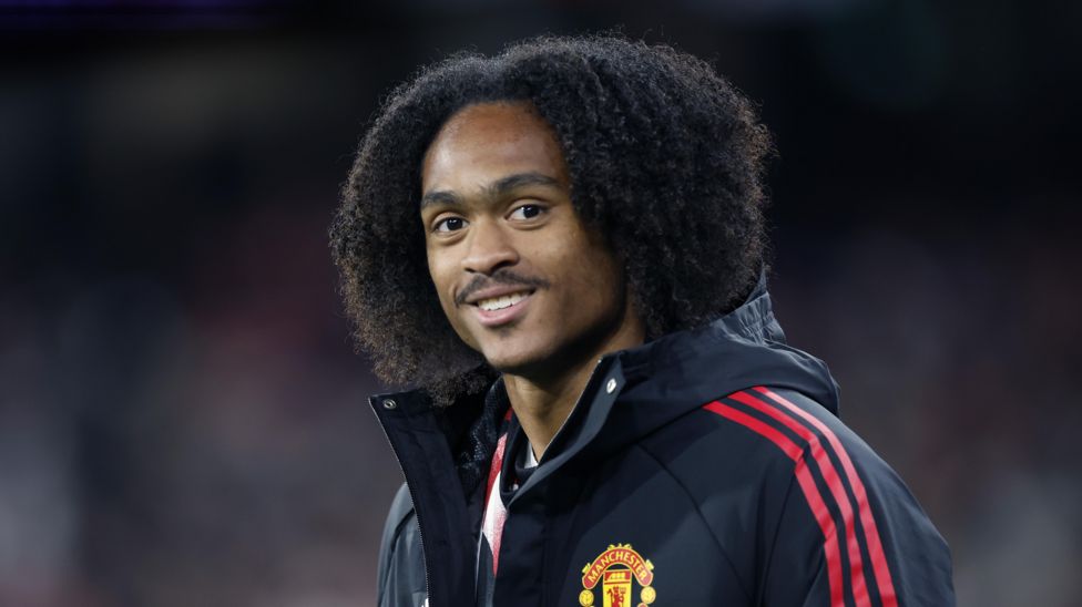 Chong joins Birmingham City from Manchester United - BBC Sport