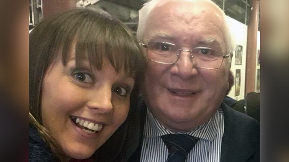 'Diolch i Dai Jones am yr ysbrydoliaeth' - BBC Cymru Fyw
