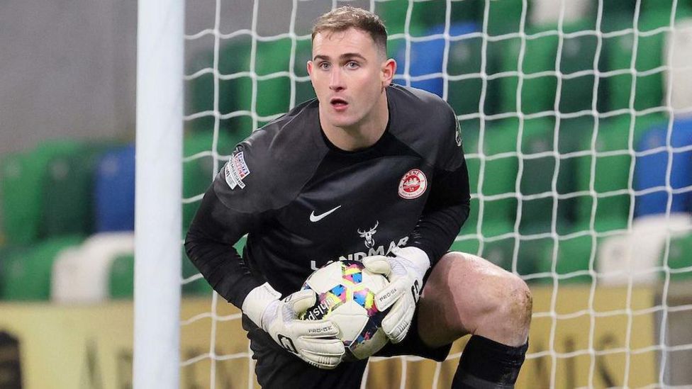 Irish Premiership: How Larne retained the Gibson Cup - BBC Sport