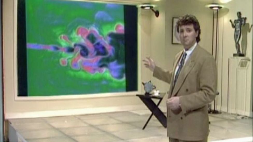 BBC Archive 1984: Bomb blast at Brighton Conservative conference - BBC