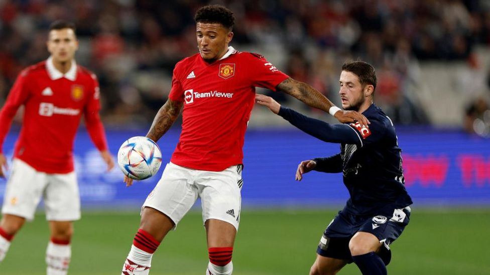Sancho shines in United comeback - BBC Sport