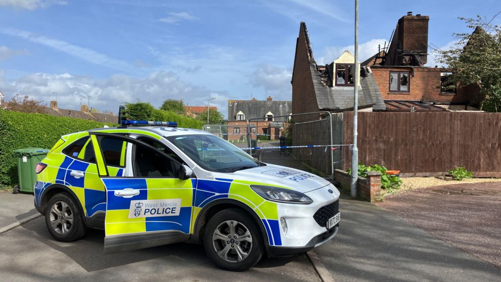 Badsey fire: Investigation finds faulty freezer to blame - BBC News