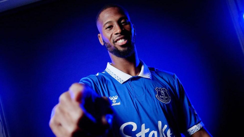 Everton: New signing Beto says 'my style is a really good fit' - BBC Sport