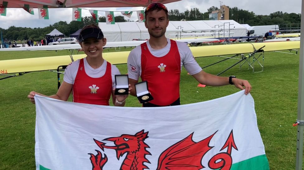 Welsh rowers shine in Strathclyde - BBC Sport