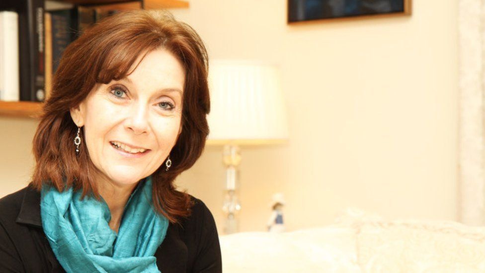 Ymgyrch i sicrhau statws Dinas Llên UNESCO i Aberystwyth - BBC Cymru Fyw