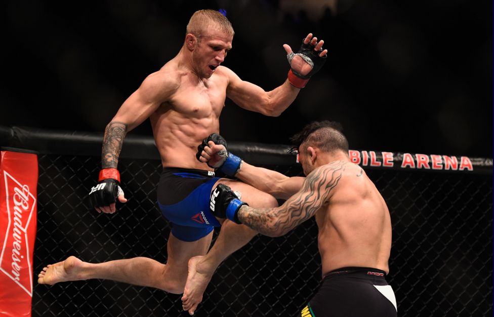 UFC 207: Ronda Rousey defeated by Amanda Nunes in 48 seconds, Cruz ...