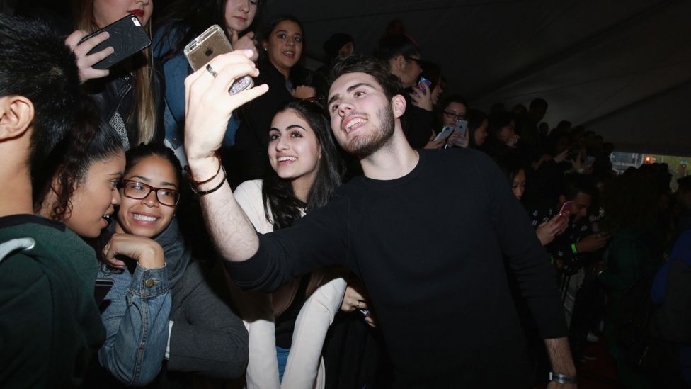 Is social media making you sad? - BBC Three