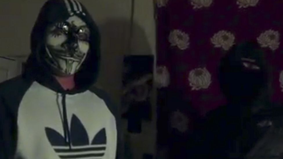 14 years undercover as a heroin addict… meet Neil Woods - BBC Three