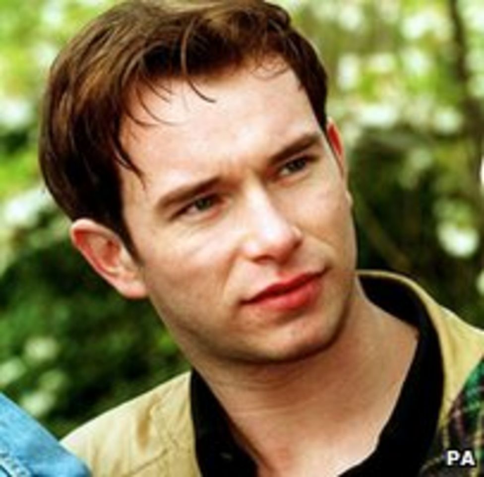 Stephen Gately 'died a natural death' - BBC News