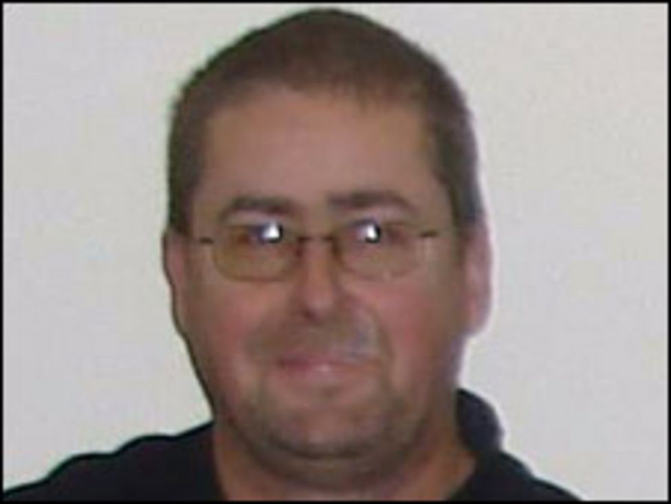 Reward over Alan Wood murder reaches £60,000 - BBC News