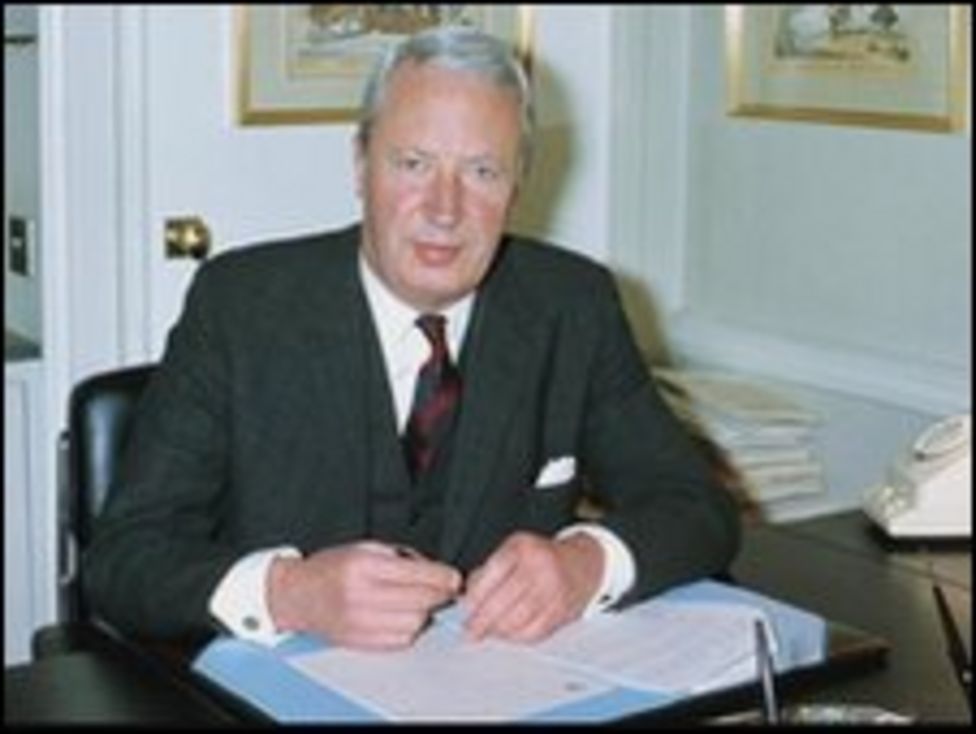 The Saville Inquiry 2003 - BBC News