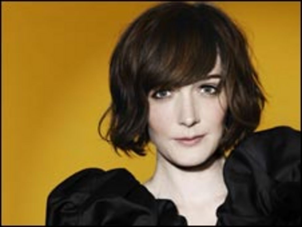 Sarah Blasko: Sydney's songbird - BBC News