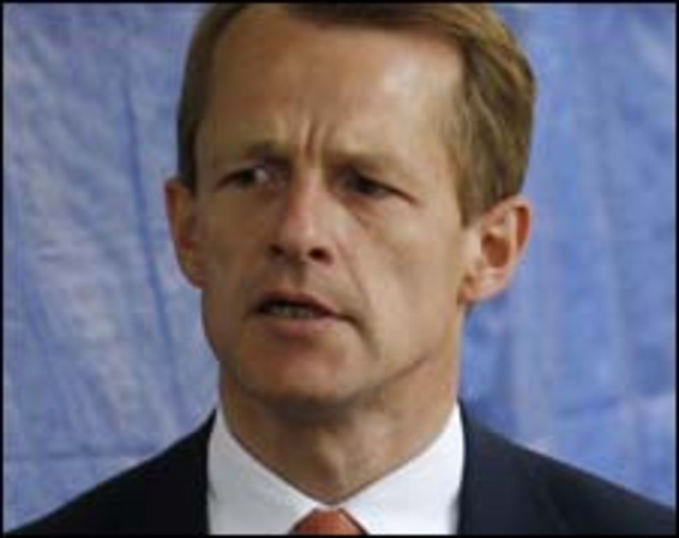 Treasury Minister David Laws 'should step aside' - BBC News