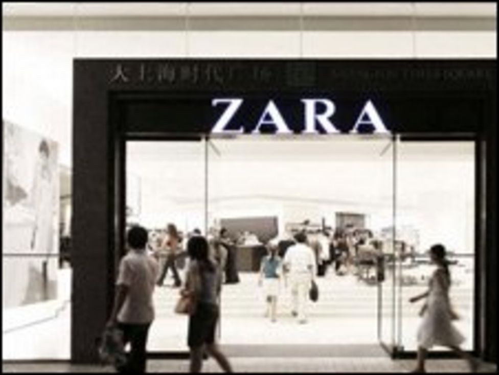Fashion chain Zara opens its first Indian store - BBC News