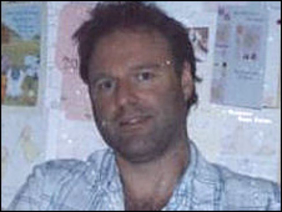 Time loss man with family after mystery Swansea visit - BBC News