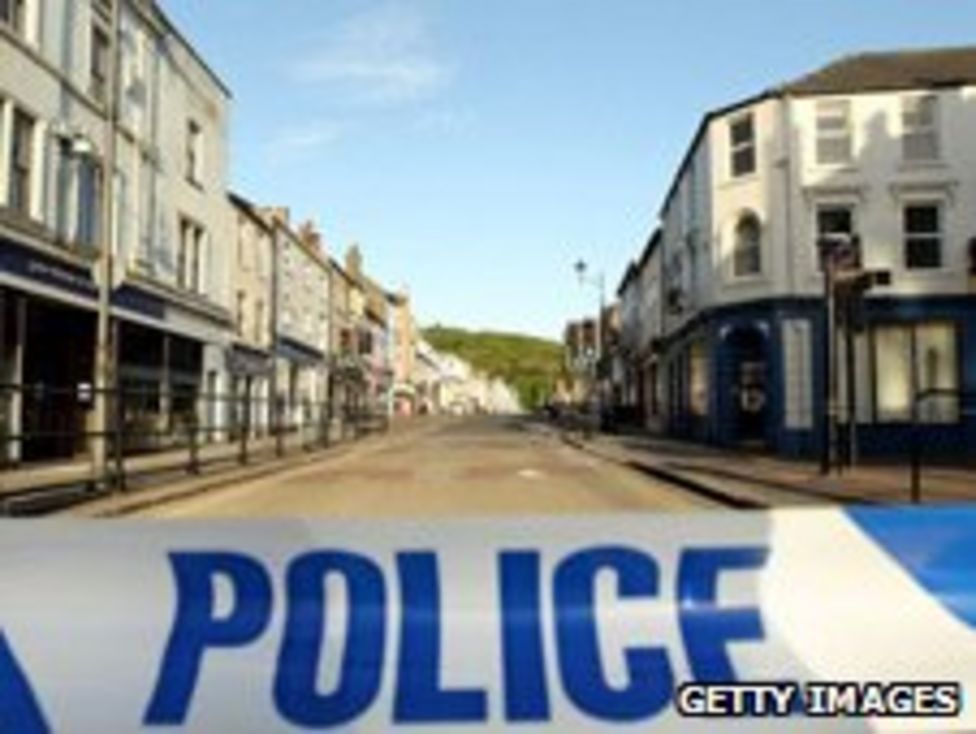 Whitehaven tries to carry on despite the shootings - BBC News