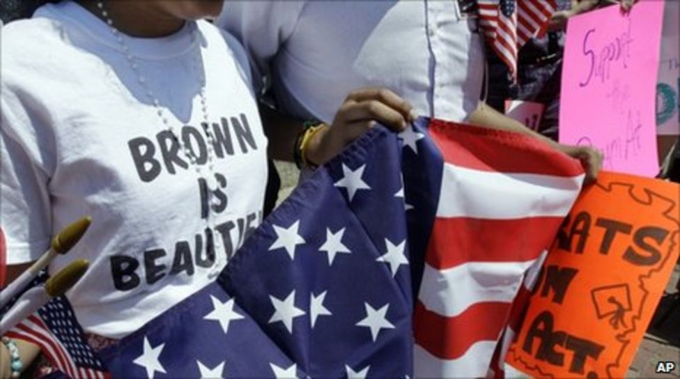Hispanics in the US: Generation 1.5 - BBC News