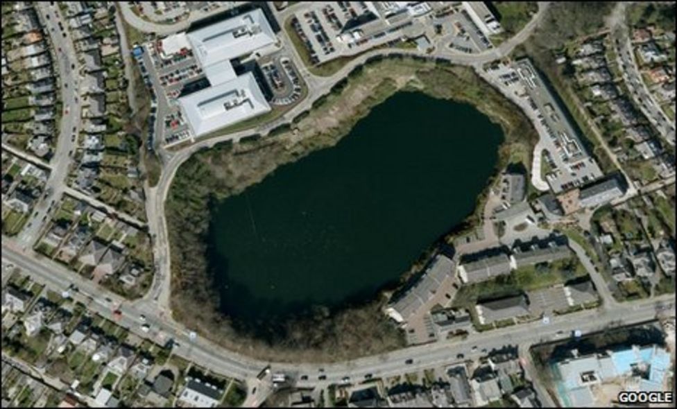 Boat set to survey Aberdeen's Rubislaw Quarry - BBC News