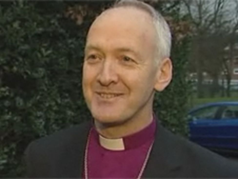 Bishop pens prayers for England in World Cup - BBC News