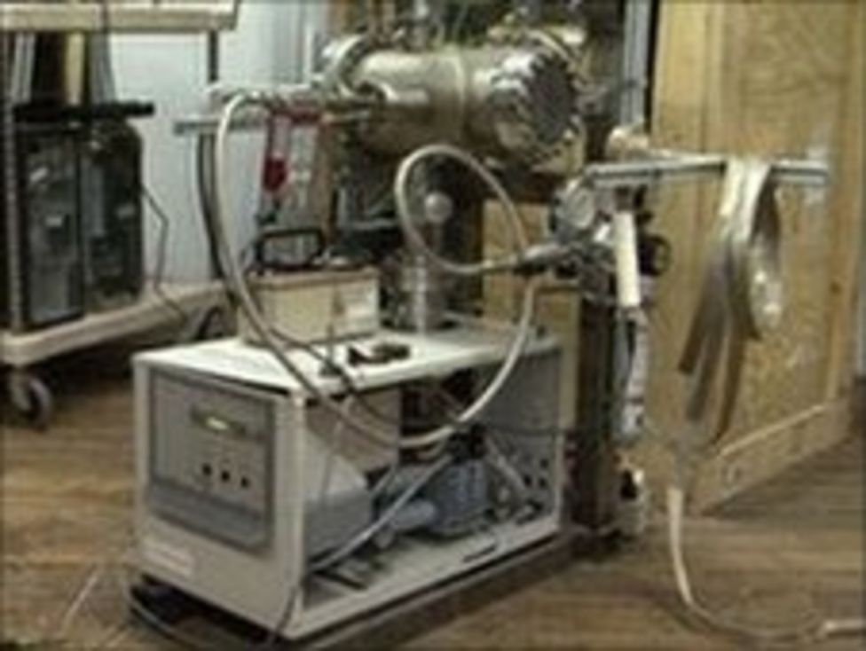 Extreme DIY: Building a homemade nuclear reactor in NYC - BBC News