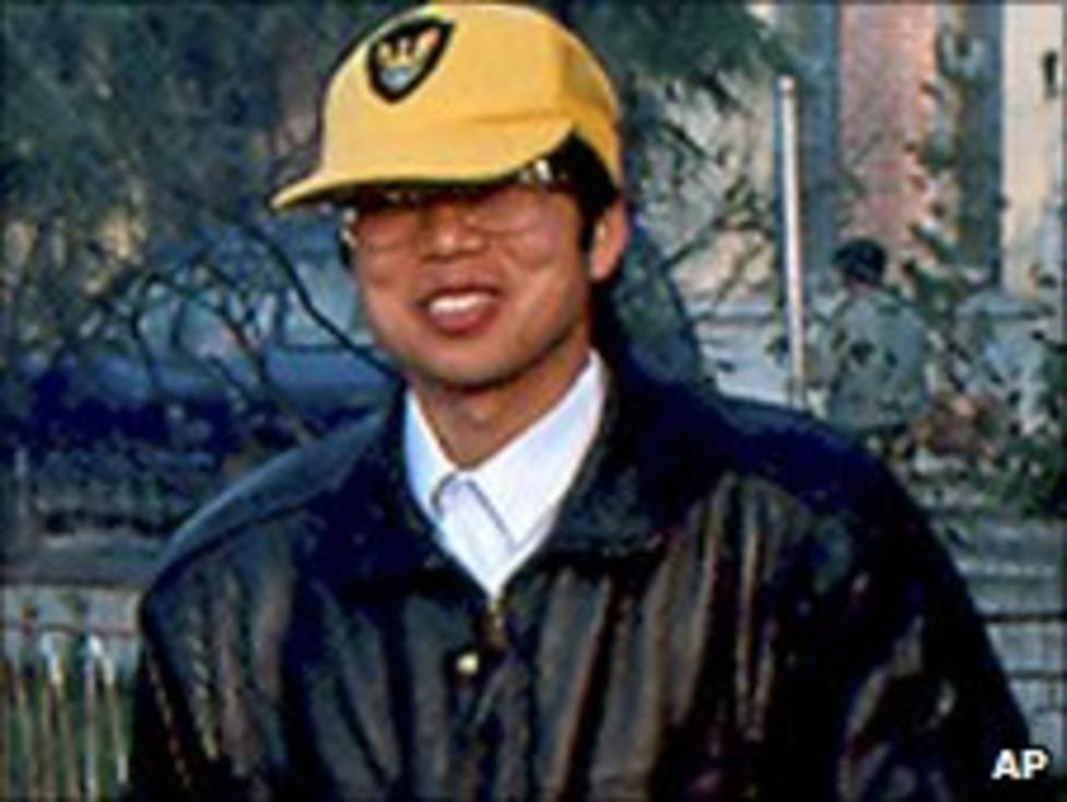 US geologist Xue Feng 'freed from prison in China' - BBC News