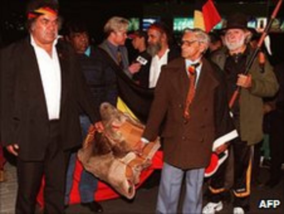 Aboriginal warrior Yagan laid to rest after 170 years - BBC News