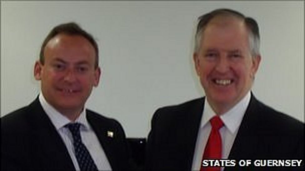 Guernsey chief minister Lyndon Trott meets UK minister - BBC News