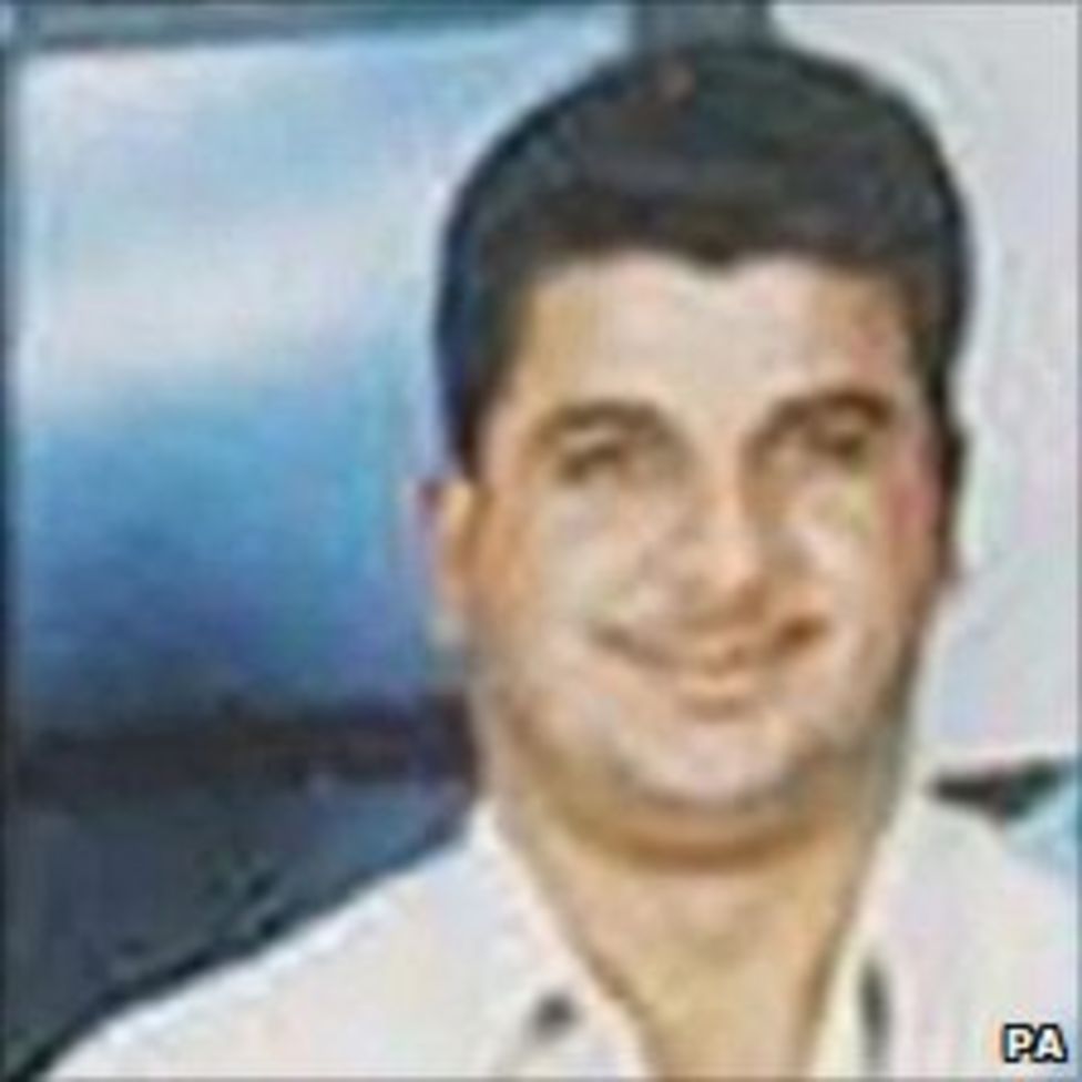 Officer accused of lying to inquiry into Baha Mousa death - BBC News