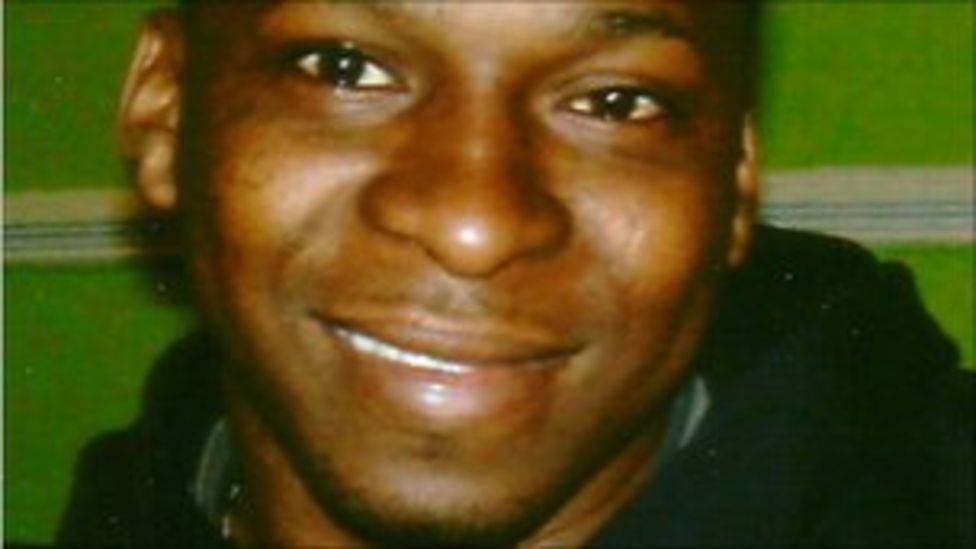 Moss Side gang member's murder sentence reduced - BBC News