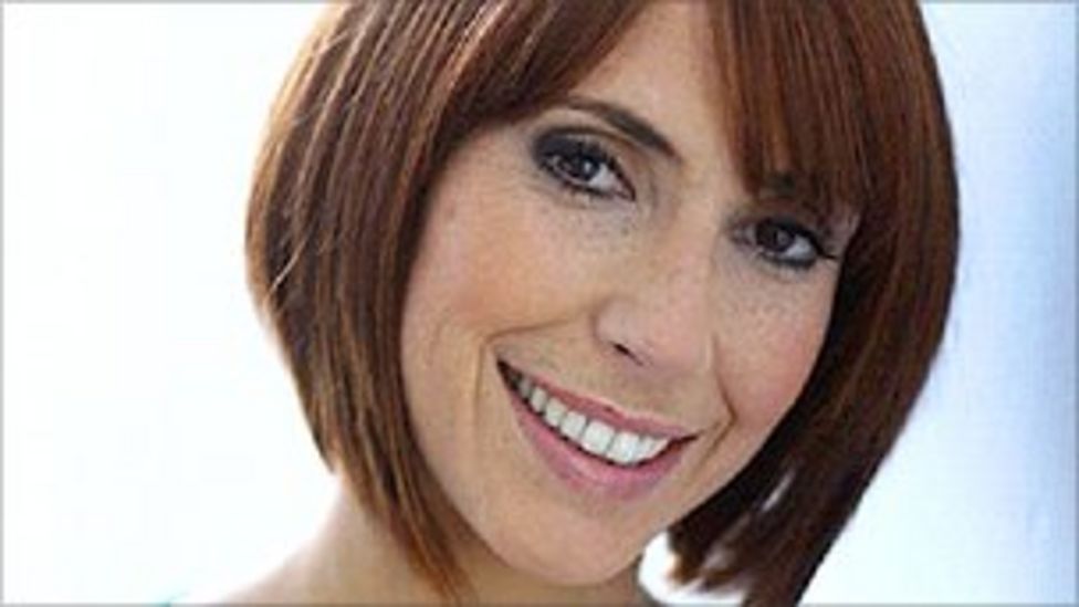 Welsh TV host Alex Jones named new One Show presenter - BBC News