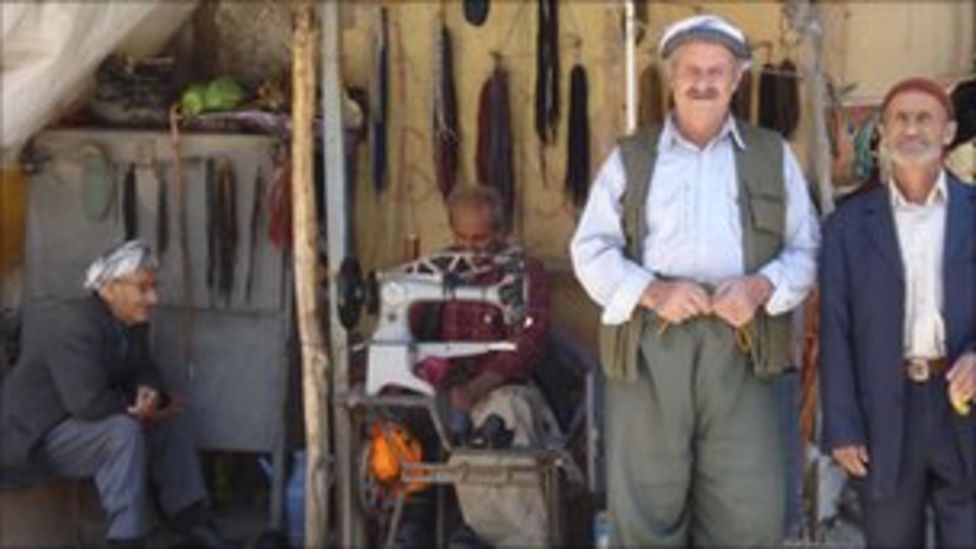 Travelling the smugglers' route from Turkey to Iran - BBC News