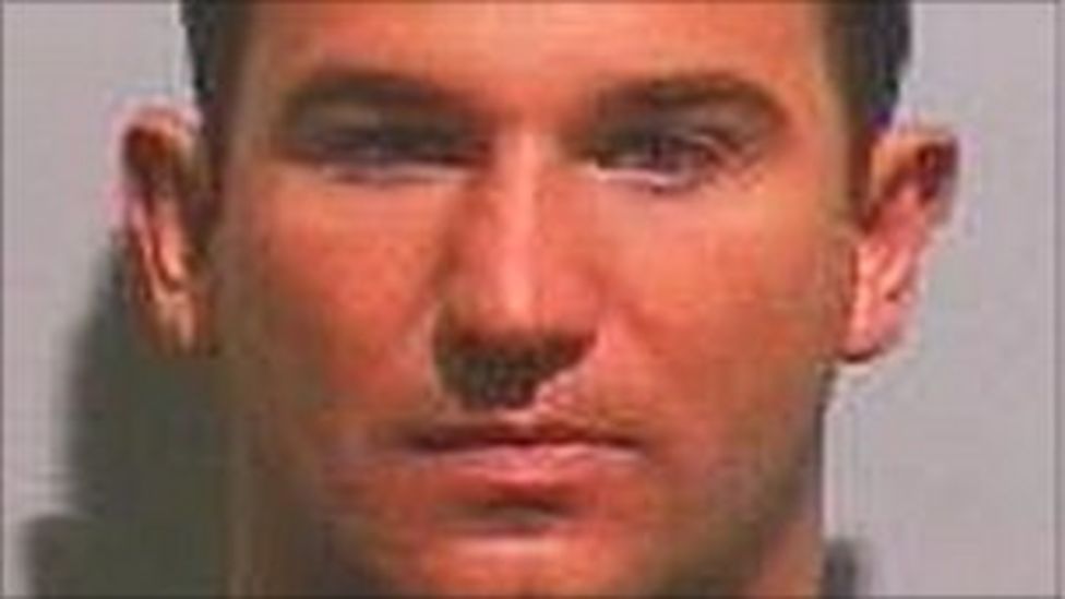 Jail for man who killed soldier outside Newcastle club - BBC News