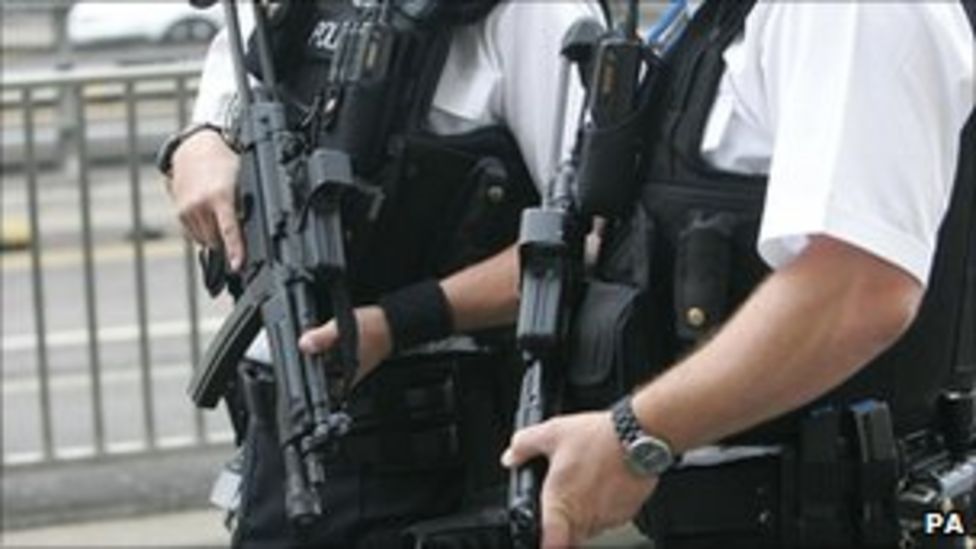 Anti-terrorist hotline ad banned for being 'offensive' - BBC News