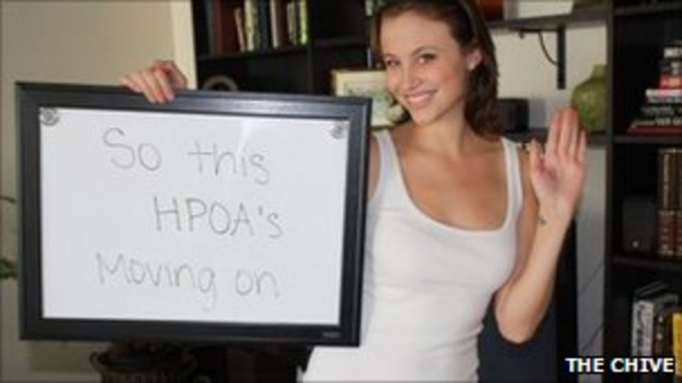 Whiteboard girl hoax fools thousands on net - BBC News