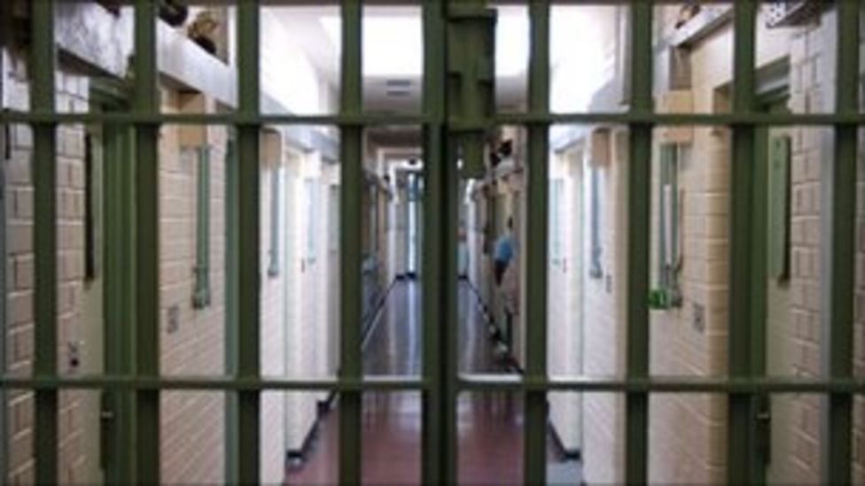 Prison factory plan 'to cut reoffending', says minister - BBC News