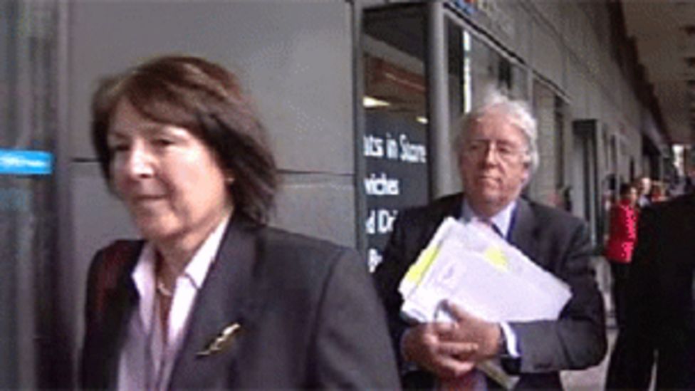 Tax letters: New concession over highest demands - BBC News